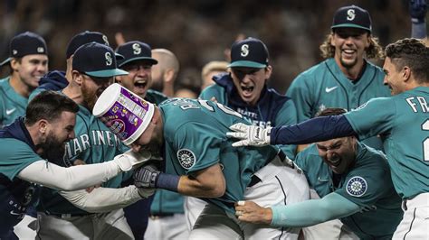 Seattle Mariners Rompen La Maldición Fin A 21 Años Sin Ir A