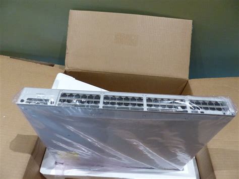 Cisco C9300-48P-E Catalyst 9300 48x 1GB PoE+ RJ-45 1x Module Slot Switch