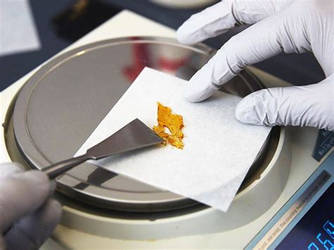 What Is Shatter Extraction Methods And How To Use It Hooti Extracts