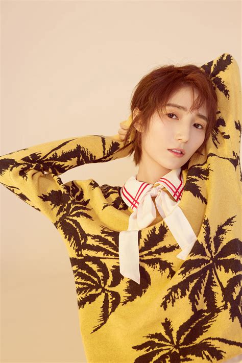 张嘉欣春日写真曝光 惬意慵懒上演清澈 眼神杀” 360娱乐，你开心就好