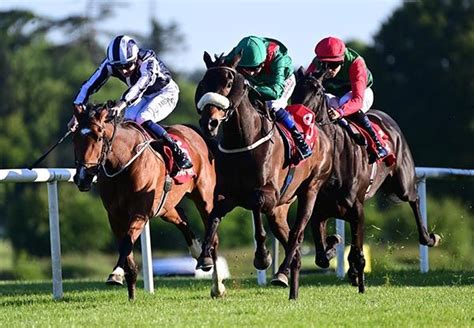 Doubles For Weld And Hayes As Deressa Strikes