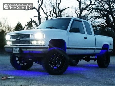1998 Chevrolet Silverado 1500 With 20x10 24 Fuel Maverick And 35 12