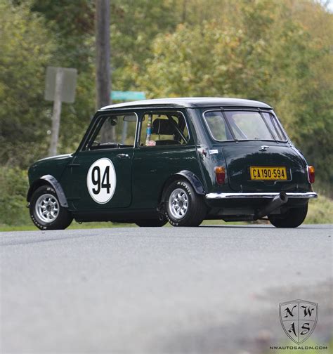 Classic Mini In Racing Green With Side Door Number Decal British Racing Green Mini Cooper