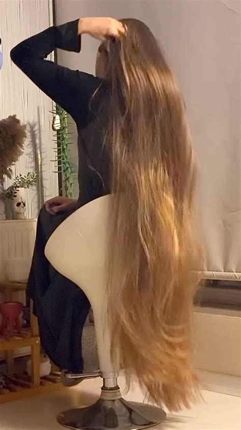 Video Extreme Ponytail Play And Display Part 1 Extra Long Dark