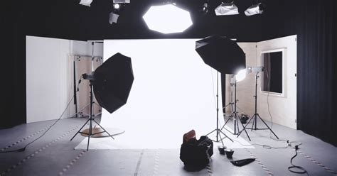 How To Use A Strobe Light To Shoot Better Photos