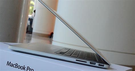 New Macbook Pro With Retina Display Hands On Pictures And Video The Verge