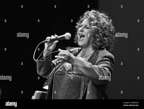 Lainie Kazan Sings At The Sunset Center Carmel California Stock