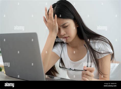 Eye Problems Asian Women With Tired And Irritated Eyes Eye Rubbing