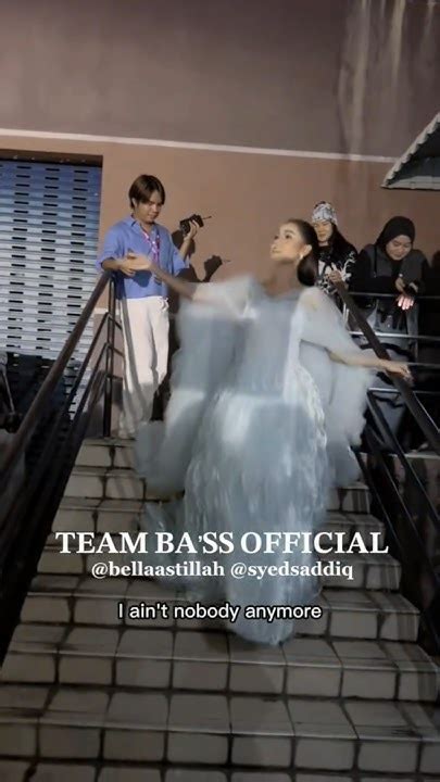 Peminat Nyanyi Lagu Let It Go Untuk Bella Astillah Youtube