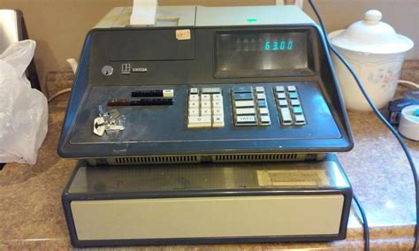 Sweda Vintage Cash Register In Working Condition Type 400 Litton