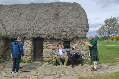 8 Seater Mini Van Tour Clava Cairns Culloden Battlefield And Cawdor