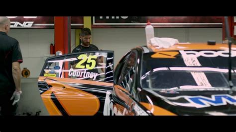 The Making Of A Wau Zb Commodore Supercars