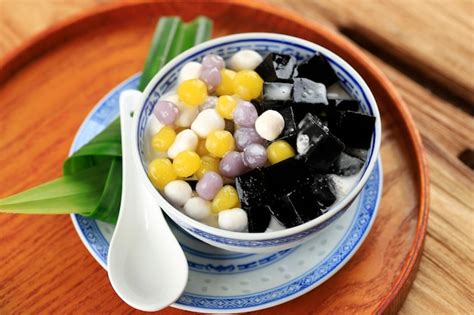 Premium Photo Chinese Dessert Black Grass Jelly With Taro Balls