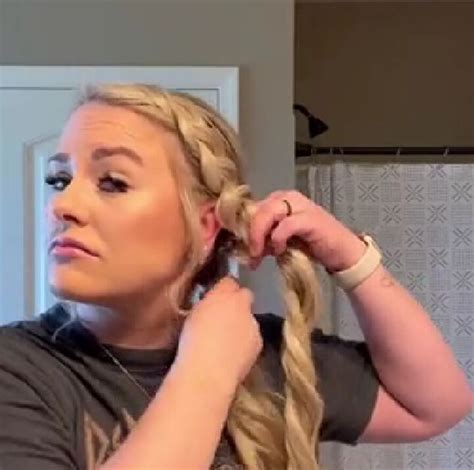 Braid Your Hair Like Elsa Upstyle