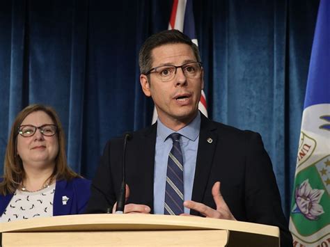 City Province Unveil Interim Phosphorus Reduction Plan Winnipeg Sun