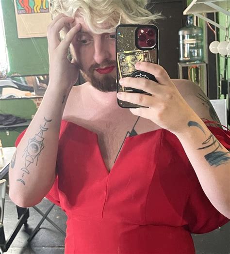 Pin By Vcyr On Alpharad In 2024 Youtubers Celebrity Crush Celebs