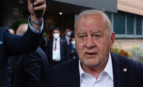 Selim Soydan Ali Koç Sezon Sonunda Galatasaraydan Alsın Sözleşmesi