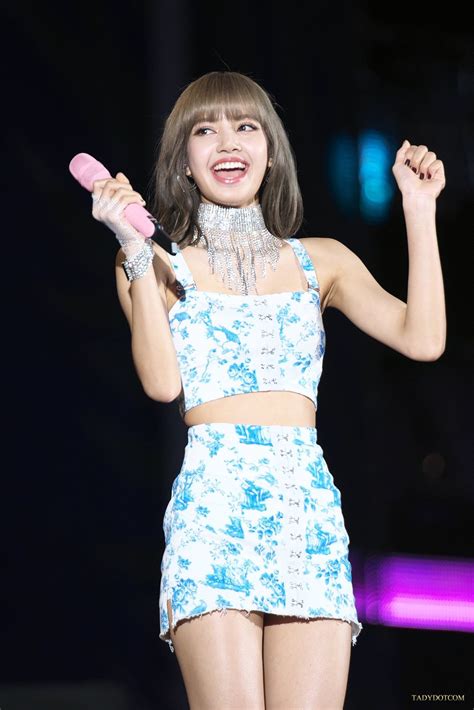 Blackpink Lisa Outfits