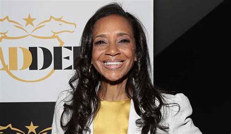 Black Ishs Michelle Cole On Creating Costumes For Prince Episode