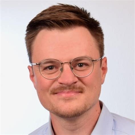 Daniel Engelhardt Maschinenbau Universität Kassel Xing