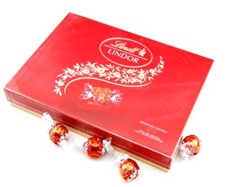 Lindt Lindor Red Chocolate 250g Box