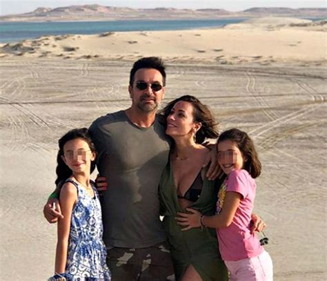 Karina Cascella Vacanza In Qatar Con Max Colombo E Ginevra Gossipit News Sul Gossip E Vip