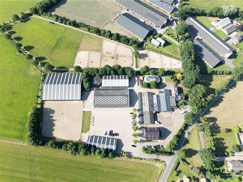 Locaties Aeres Training Centre Barneveld En Aeres Hippisch Centrum