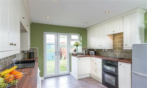 Shaker 5 Piece Kitchen In Indigo Wren Kitchens Handleless Kitchen
