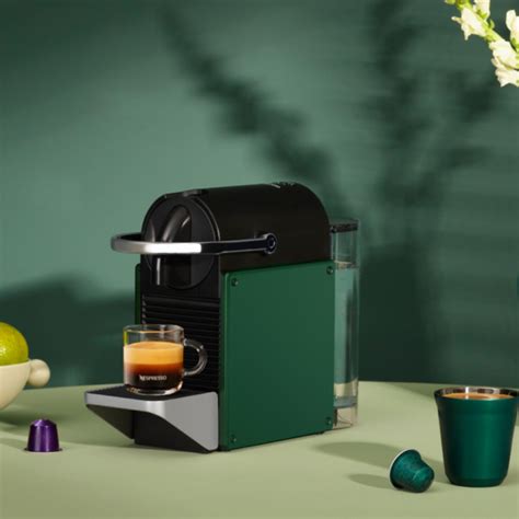 Nespresso Pixie C62 Dark Green Coffee Machine Non Milk 2yw 10094050 O