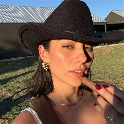 Jaclyn Hands Instagram Twitter And Facebook On Idcrawl