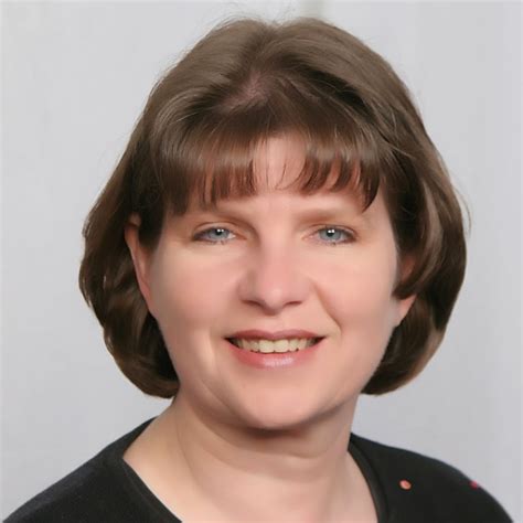 Lynette Bennett Youtube