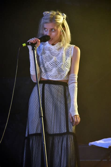 Pin On Celebs Fashion Aurora Aksnes Outfits Fashion Outfits
