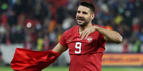 10 Hardest Players In Football Right Now Ranked