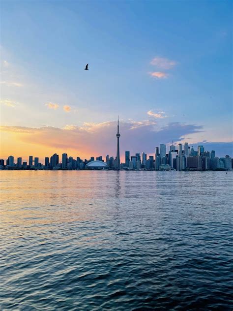 Fun Facts Cn Tower 53 Facts About Cn Tower To Know It All Icy Canada