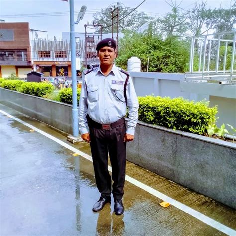 Security Guard Services At ₹ 18000 Month In New Delhi Id 2851721981330