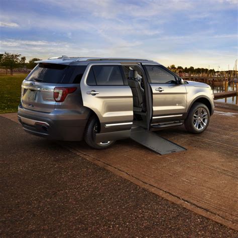 Accessible Suv Ford Explorer Avm Mobility