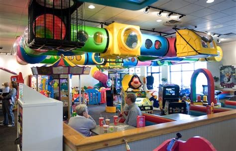 Vintage Photos A Look Back At Chuck E Cheese Over The Years