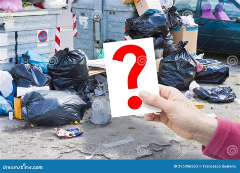 How To Solve The Garbage Problem In Cities City Life Concept With