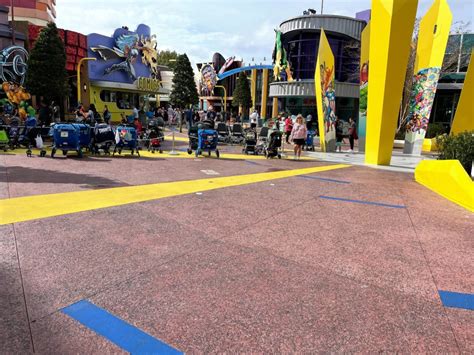 Construction Walls Down In Marvel Super Hero Island At Universals