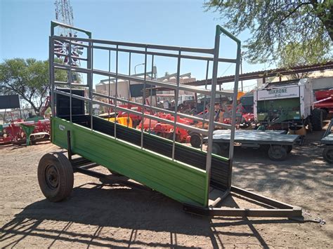 Cattle Loading Dock R28 17500 Vincs Se Dinge