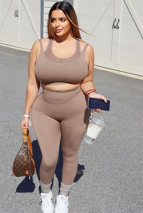 Busty Mexican Plus Size Latina Imedia