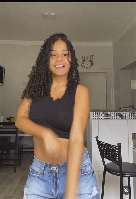 A Putinha Tb Faz Dancinha R Rafaela Lia