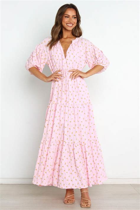 21 Easter Outfits For Women Spring 2023 Style Ideas