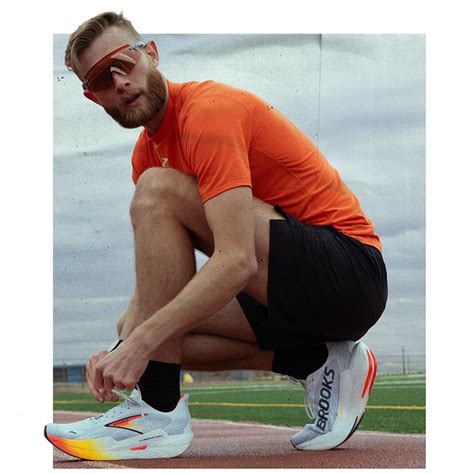 Discover The Joy Of Running Run Towards Life Brooks Running