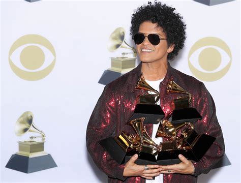 Bruno Mars Wins Best Album Grammy For 24k Magic Al Día News