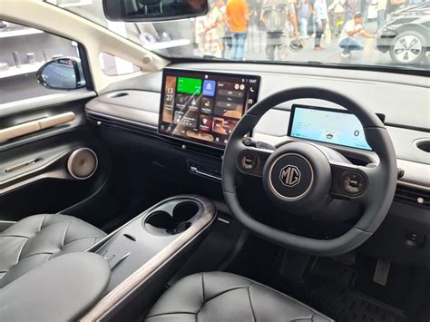 Mg Windsor Ev Full Prices Out Ranges From Rs 999 Lakh To Rs 155 Lakh