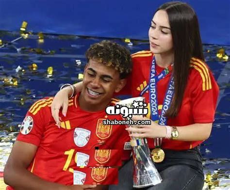 بیوگرافی الکس پادیلا دوست دختر لامین یامال ماجرای خیانت مجله شبونه