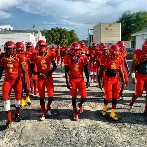 Deerfield Beach High School Logo Class Of 2016 Graduated Deerfield