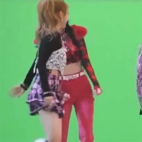 카리나의 반응에 대한 Youtube