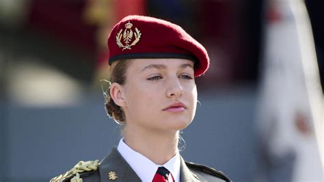 La Foto De Leonor Que Ha Aparecido Por Todas Partes En Madrid Monta Un